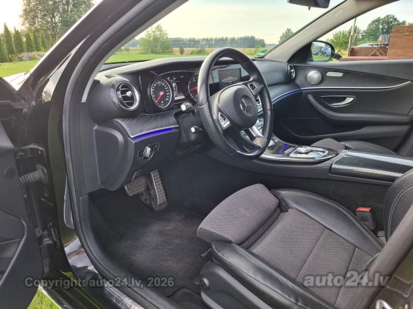 Black Mercedes-Benz E-Class 2017 in Tartu, with an engine capacity of 2.00 L and mileage of 132 thousand km for 19900 €, photo 10 on AUTOMOTO.COM.LV