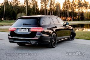 Black Mercedes-Benz E-Class 2017 in Parnu, with an engine capacity of 2.00 L and mileage of 135 thousand km for 23990 €, photo 3 on AUTOMOTO.COM.LV