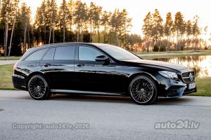 Black Mercedes-Benz E-Class 2017 in Parnu, with an engine capacity of 2.00 L and mileage of 135 thousand km for 23990 €, photo 11 on AUTOMOTO.COM.LV