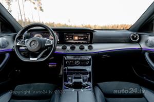 Black Mercedes-Benz E-Class 2017 in Parnu, with an engine capacity of 2.00 L and mileage of 135 thousand km for 23990 €, photo 18 on AUTOMOTO.COM.LV
