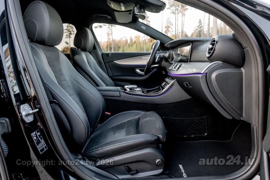 Black Mercedes-Benz E-Class 2017 in Parnu, with an engine capacity of 2.00 L and mileage of 135 thousand km for 23990 €, photo 20 on AUTOMOTO.COM.LV