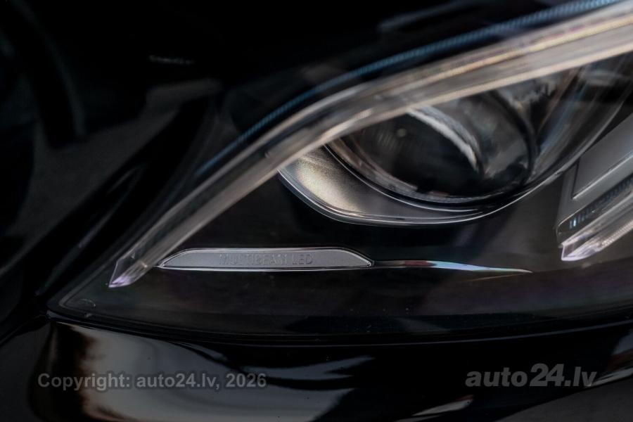 Black Mercedes-Benz E-Class 2017 in Parnu, with an engine capacity of 2.00 L and mileage of 135 thousand km for 23990 €, photo 30 on AUTOMOTO.COM.LV