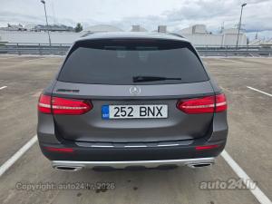 Melns Mercedes-Benz E-Class 2017 Tartu, ar dzinēja tilpumu 2.00 L un nobraukumu 220 tūkst. km par 25000 €, foto 3 vietnē AUTOMOTO.COM.LV