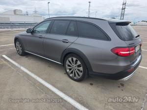 Melns Mercedes-Benz E-Class 2017 Tartu, ar dzinēja tilpumu 2.00 L un nobraukumu 220 tūkst. km par 25000 €, foto 6 vietnē AUTOMOTO.COM.LV