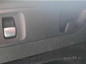 Melns Mercedes-Benz E-Class 2017 Tartu, ar dzinēja tilpumu 2.00 L un nobraukumu 220 tūkst. km par 25000 €, foto 24 vietnē AUTOMOTO.COM.LV