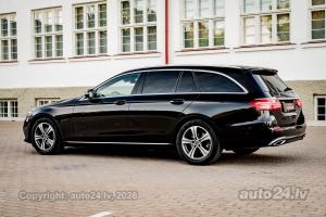 Black Mercedes-Benz E-Class 2017 in Parnu, with an engine capacity of 2.00 L and mileage of 275 thousand km for 14990 €, photo 5 on AUTOMOTO.COM.LV