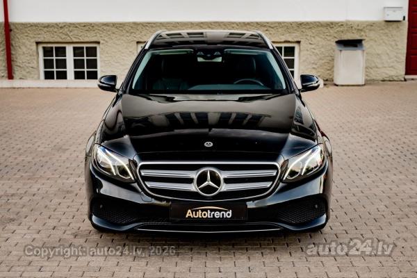 Black Mercedes-Benz E-Class 2017 in Parnu, with an engine capacity of 2.00 L and mileage of 275 thousand km for 14990 €, photo 9 on AUTOMOTO.COM.LV