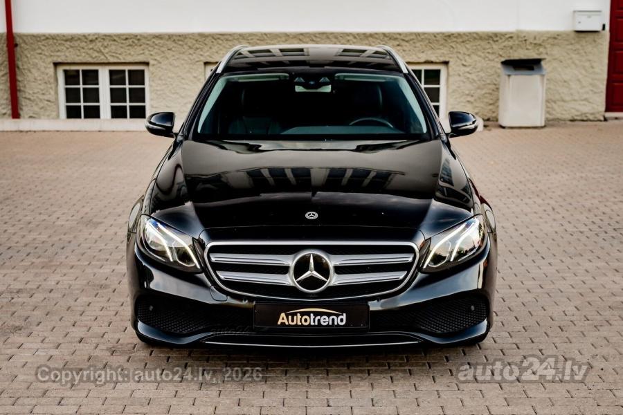 Black Mercedes-Benz E-Class 2017 in Parnu, with an engine capacity of 2.00 L and mileage of 275 thousand km for 14990 €, photo 10 on AUTOMOTO.COM.LV