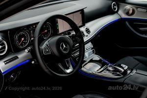 Black Mercedes-Benz E-Class 2017 in Parnu, with an engine capacity of 2.00 L and mileage of 275 thousand km for 14990 €, photo 14 on AUTOMOTO.COM.LV