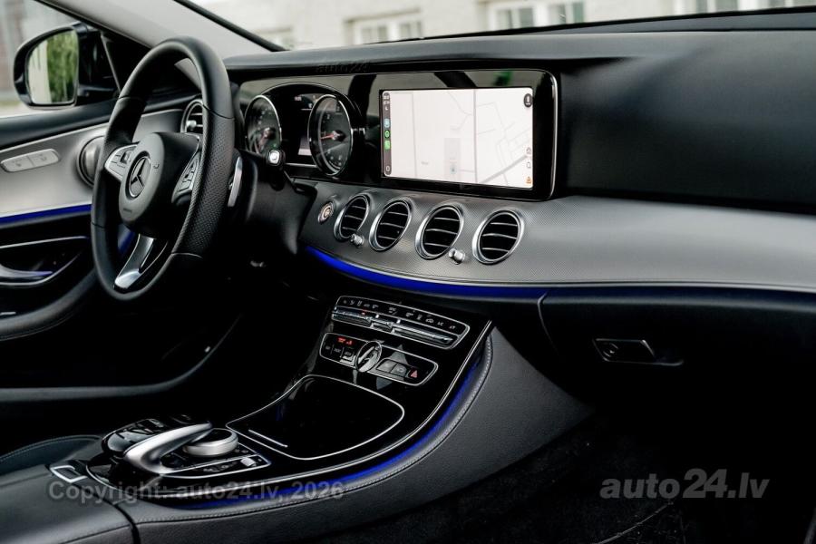 Black Mercedes-Benz E-Class 2017 in Parnu, with an engine capacity of 2.00 L and mileage of 275 thousand km for 14990 €, photo 17 on AUTOMOTO.COM.LV
