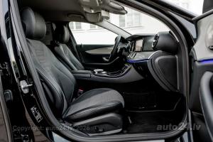 Black Mercedes-Benz E-Class 2017 in Parnu, with an engine capacity of 2.00 L and mileage of 275 thousand km for 14990 €, photo 19 on AUTOMOTO.COM.LV