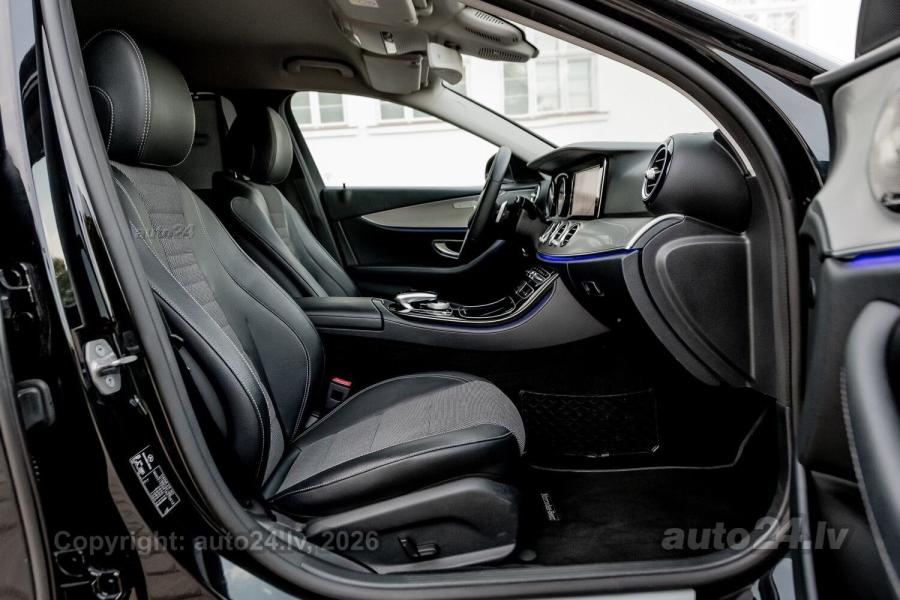 Black Mercedes-Benz E-Class 2017 in Parnu, with an engine capacity of 2.00 L and mileage of 275 thousand km for 14990 €, photo 19 on AUTOMOTO.COM.LV