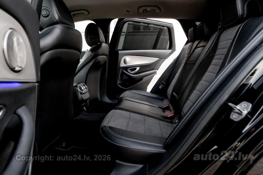 Black Mercedes-Benz E-Class 2017 in Parnu, with an engine capacity of 2.00 L and mileage of 275 thousand km for 14990 €, photo 21 on AUTOMOTO.COM.LV