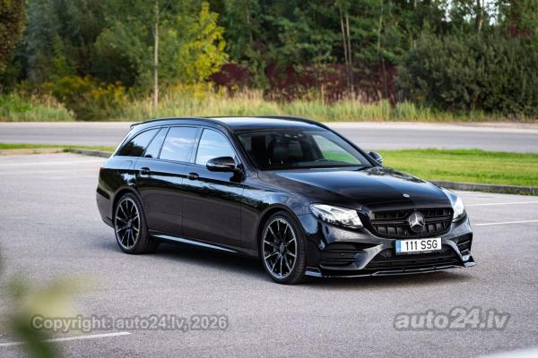 Melns Mercedes-Benz E-Class 2017 Tallina, ar dzinēja tilpumu 3.00 L un nobraukumu 165 tūkst. km par 29999 €, foto 4 vietnē AUTOMOTO.COM.LV