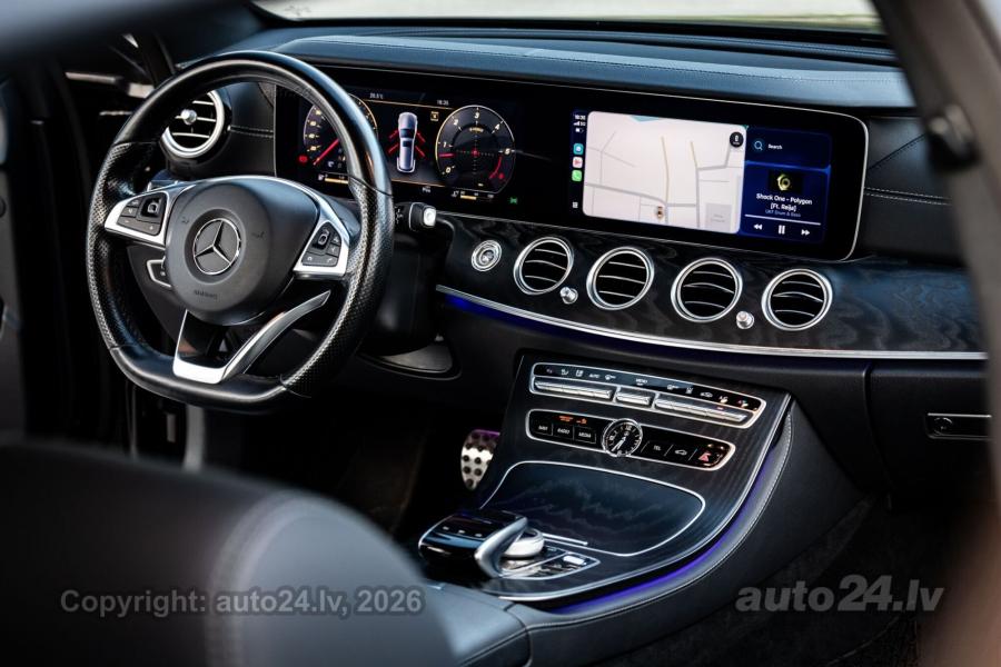 Black Mercedes-Benz E-Class 2017 in Tallinn, with an engine capacity of 3.00 L and mileage of 165 thousand km for 29999 €, photo 16 on AUTOMOTO.COM.LV