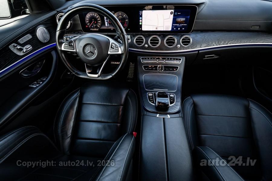 Black Mercedes-Benz E-Class 2017 in Tallinn, with an engine capacity of 3.00 L and mileage of 165 thousand km for 29999 €, photo 17 on AUTOMOTO.COM.LV