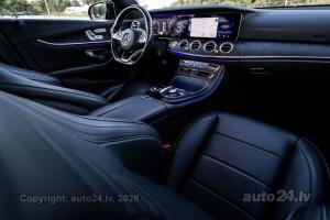 Black Mercedes-Benz E-Class 2017 in Tallinn, with an engine capacity of 3.00 L and mileage of 165 thousand km for 29999 €, photo 19 on AUTOMOTO.COM.LV