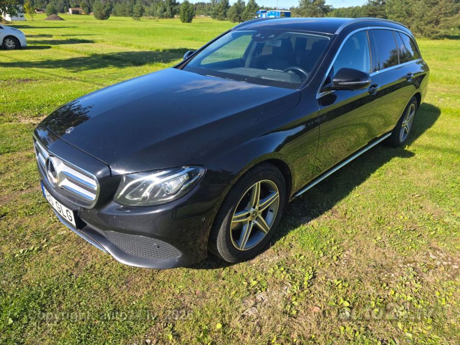 Black Mercedes-Benz E-Class 2017 in Tallinn, with an engine capacity of 2.00 L and mileage of 232 thousand km for 18600 €, photo 1 on AUTOMOTO.COM.LV
