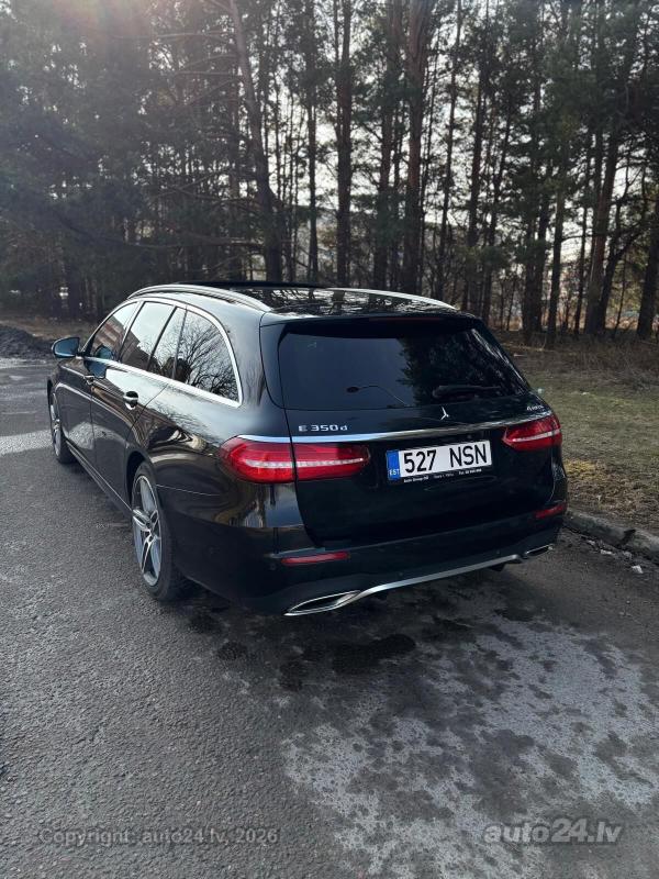 Melns Mercedes-Benz E-Class 2018 Tallina, ar dzinēja tilpumu 3.00 L un nobraukumu 239 tūkst. km par 36000 €, foto 3 vietnē AUTOMOTO.COM.LV