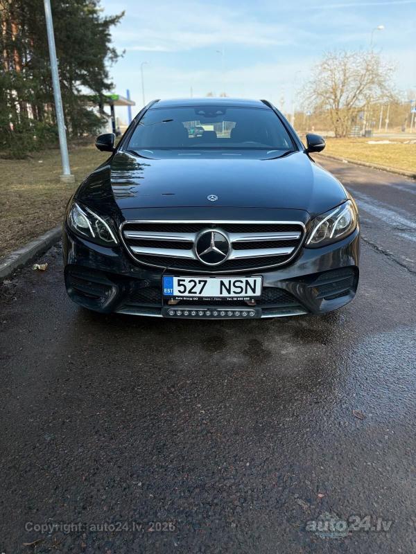 Melns Mercedes-Benz E-Class 2018 Tallina, ar dzinēja tilpumu 3.00 L un nobraukumu 239 tūkst. km par 36000 €, foto 10 vietnē AUTOMOTO.COM.LV