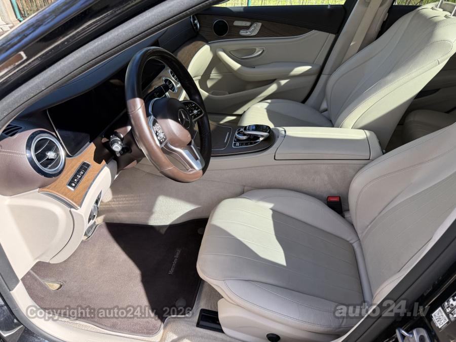 Melns Mercedes-Benz E-Class 2018 Tallina, ar dzinēja tilpumu 2.00 L un nobraukumu 96 tūkst. km par 34500 €, foto 6 vietnē AUTOMOTO.COM.LV