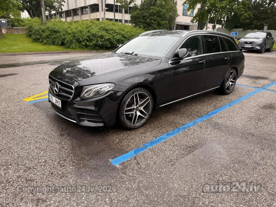 Melns Mercedes-Benz E-Class 2018 Tartu, ar dzinēja tilpumu 2.00 L un nobraukumu 197 tūkst. km par 19200 €, foto 3 vietnē AUTOMOTO.COM.LV