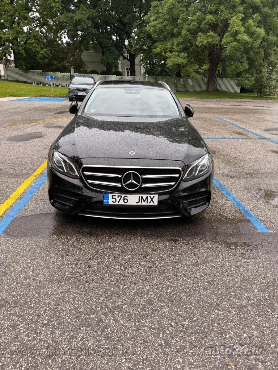 Melns Mercedes-Benz E-Class 2018 Tartu, ar dzinēja tilpumu 2.00 L un nobraukumu 197 tūkst. km par 19200 €, foto 4 vietnē AUTOMOTO.COM.LV
