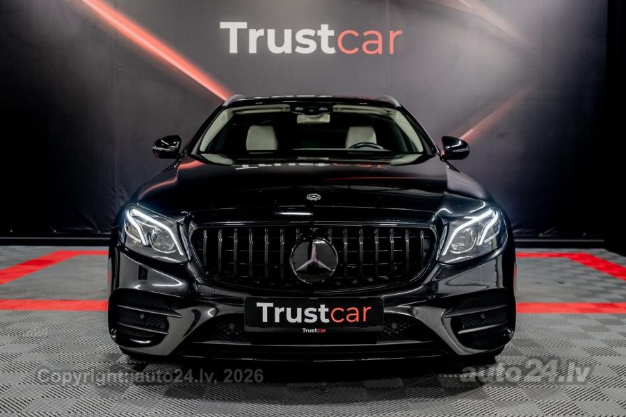 Melns Mercedes-Benz E-Class 2018 Pērnava, ar dzinēja tilpumu 2.90 L un nobraukumu 195 tūkst. km par 25500 €, foto 3 vietnē AUTOMOTO.COM.LV