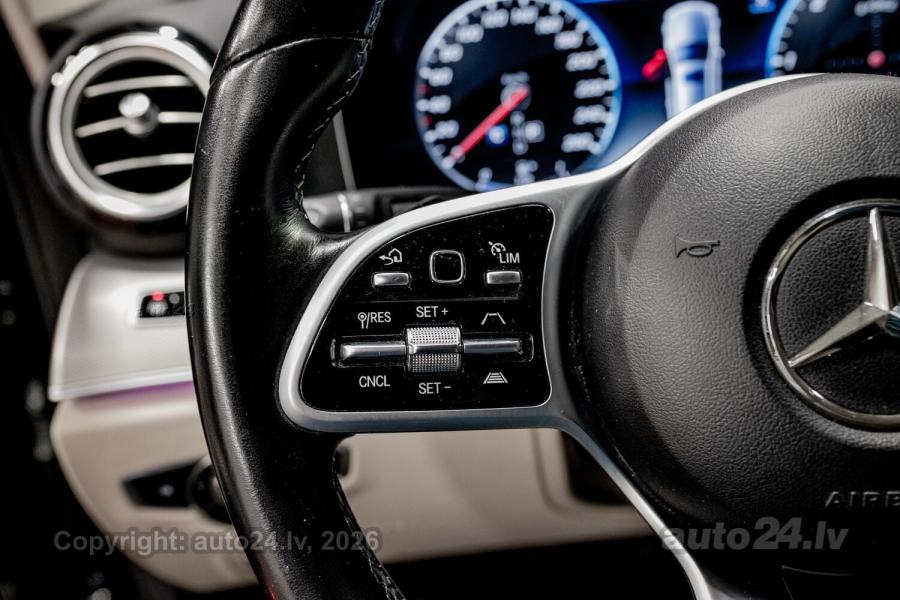 Melns Mercedes-Benz E-Class 2018 Pērnava, ar dzinēja tilpumu 2.90 L un nobraukumu 195 tūkst. km par 25500 €, foto 27 vietnē AUTOMOTO.COM.LV