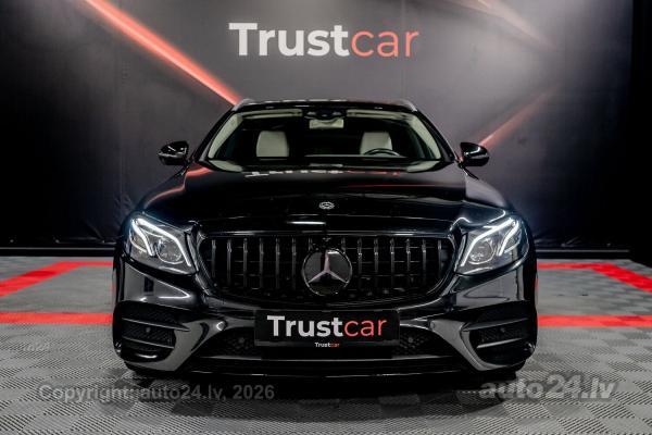 Melns Mercedes-Benz E-Class 2018 Pērnava, ar dzinēja tilpumu 2.90 L un nobraukumu 195 tūkst. km par 25500 €, foto 3 vietnē AUTOMOTO.COM.LV