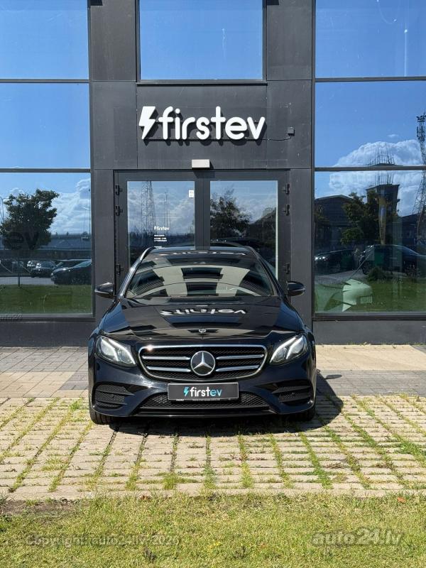 Mercedes-Benz E-Class 2018 Tallina vietnē Melns Mercedes-Benz E-Class 2018 Tallina, ar dzinēja tilpumu 2.90 L un nobraukumu 147 tūkst. km par 29500 €, foto 3 vietnē AUTOMOTO.COM.LV