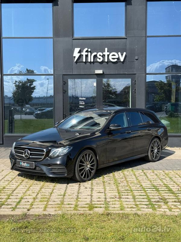 Mercedes-Benz E-Class 2018 Tallina vietnē Melns Mercedes-Benz E-Class 2018 Tallina, ar dzinēja tilpumu 2.90 L un nobraukumu 147 tūkst. km par 29500 €, foto 4 vietnē AUTOMOTO.COM.LV