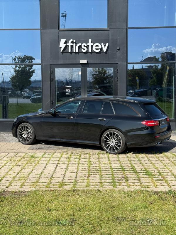 Mercedes-Benz E-Class 2018 Tallina vietnē Melns Mercedes-Benz E-Class 2018 Tallina, ar dzinēja tilpumu 2.90 L un nobraukumu 147 tūkst. km par 29500 €, foto 5 vietnē AUTOMOTO.COM.LV