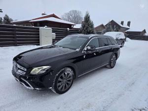 Melns Mercedes-Benz E-Class 2019 Kauņa, ar dzinēja tilpumu 2.00 L un nobraukumu 248 tūkst. km par 19500 €, foto 2 vietnē AUTOMOTO.COM.LV