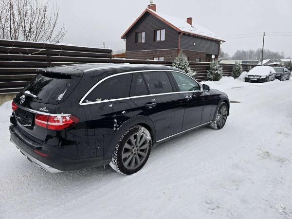 Melns Mercedes-Benz E-Class 2019 Kauņa, ar dzinēja tilpumu 2.00 L un nobraukumu 248 tūkst. km par 19500 €, foto 5 vietnē AUTOMOTO.COM.LV