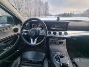 Melns Mercedes-Benz E-Class 2019 Tallina, ar dzinēja tilpumu 2.00 L un nobraukumu 449 tūkst. km par 19000 €, foto 9 vietnē AUTOMOTO.COM.LV