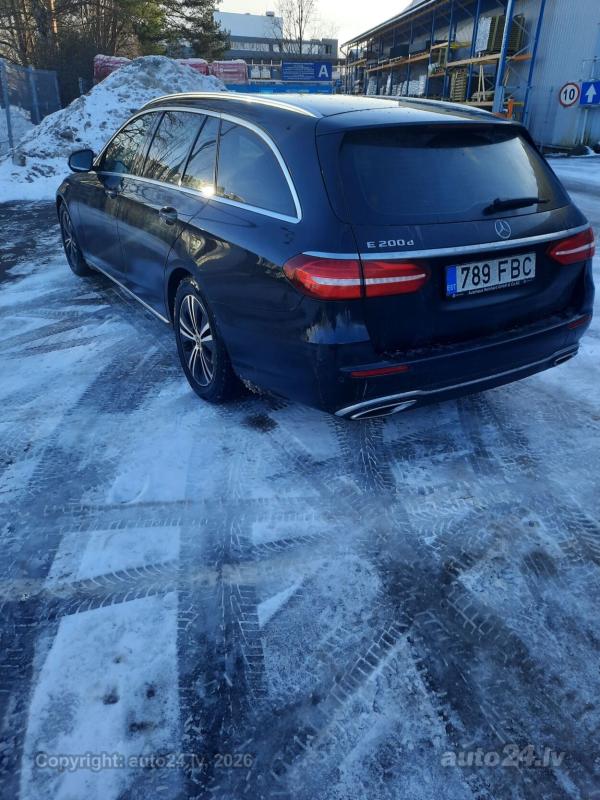Melns Mercedes-Benz E-Class 2019 Tallina, ar dzinēja tilpumu 2.00 L un nobraukumu 151 tūkst. km par 23900 €, foto 2 vietnē AUTOMOTO.COM.LV