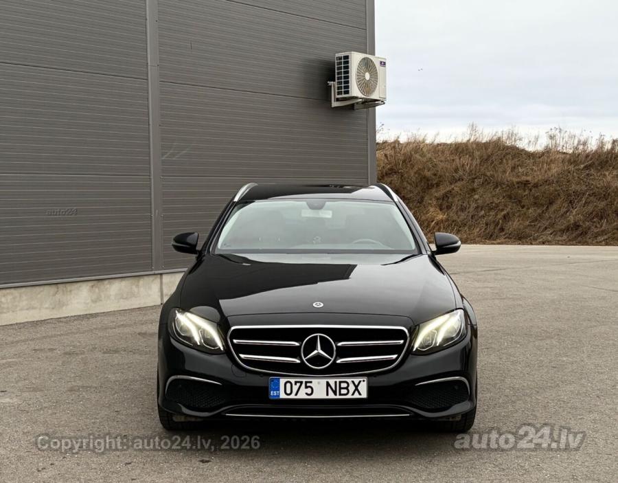 Melns Mercedes-Benz E-Class 2019 Tartu, ar dzinēja tilpumu 2.00 L un nobraukumu 0 tūkst. km par 9990 €, foto 3 vietnē AUTOMOTO.COM.LV