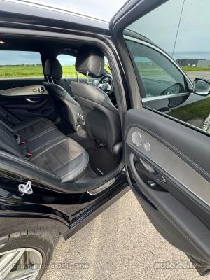 Black Mercedes-Benz E-Class 2019 in Tallinn, with an engine capacity of 2.00 L and mileage of 120 thousand km for 27500 €, photo 10 on AUTOMOTO.COM.LV
