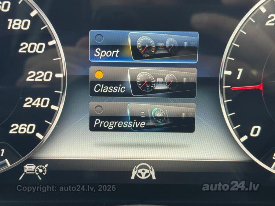 Black Mercedes-Benz E-Class 2019 in Tallinn, with an engine capacity of 2.00 L and mileage of 120 thousand km for 27500 €, photo 14 on AUTOMOTO.COM.LV