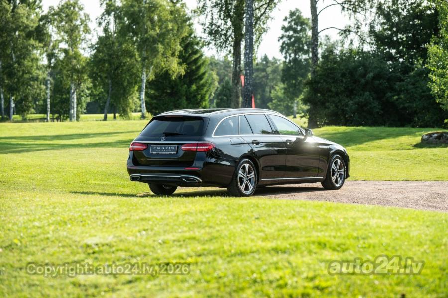 Black Mercedes-Benz E-Class 2019 in Tallinn, with an engine capacity of 2.00 L and mileage of 193 thousand km for 21900 €, photo 12 on AUTOMOTO.COM.LV