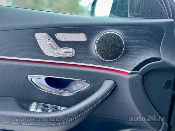 Black Mercedes-Benz E-Class 2020 in Keila, with an engine capacity of 2.00 L and mileage of 119 thousand km for 29900 €, photo 11 on AUTOMOTO.COM.LV