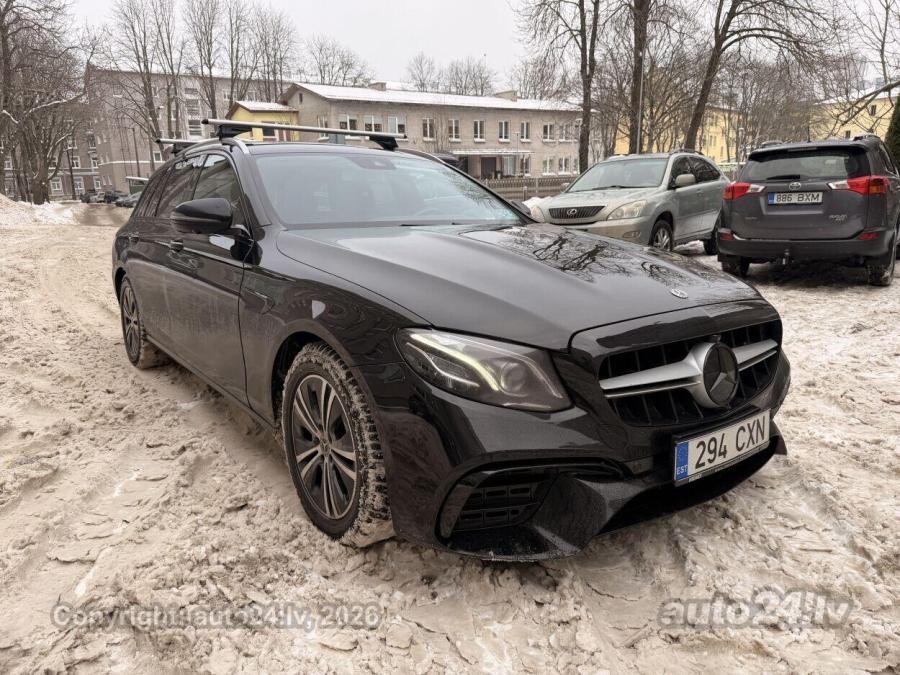 Melns Mercedes-Benz E-Class 2020 Tallina, ar dzinēja tilpumu 2.00 L un nobraukumu 260 tūkst. km par 24999 €, foto 3 vietnē AUTOMOTO.COM.LV