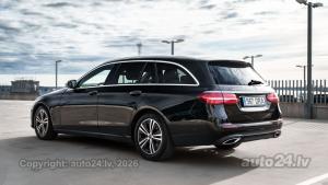 Melns Mercedes-Benz E-Class 2020 Tallina, ar dzinēja tilpumu 1.60 L un nobraukumu 150 tūkst. km par 23900 €, foto  vietnē AUTOMOTO.COM.LV