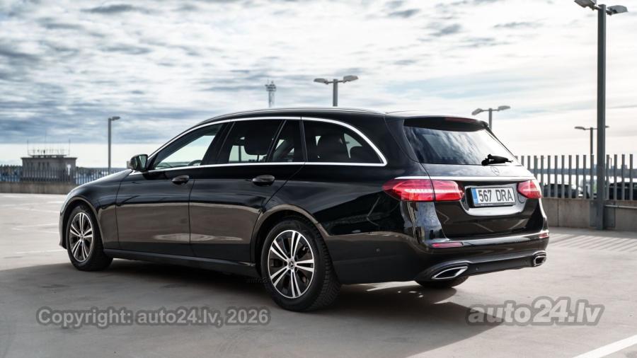Melns Mercedes-Benz E-Class 2020 Tallina, ar dzinēja tilpumu 1.60 L un nobraukumu 150 tūkst. km par 23900 €, foto 1 vietnē AUTOMOTO.COM.LV