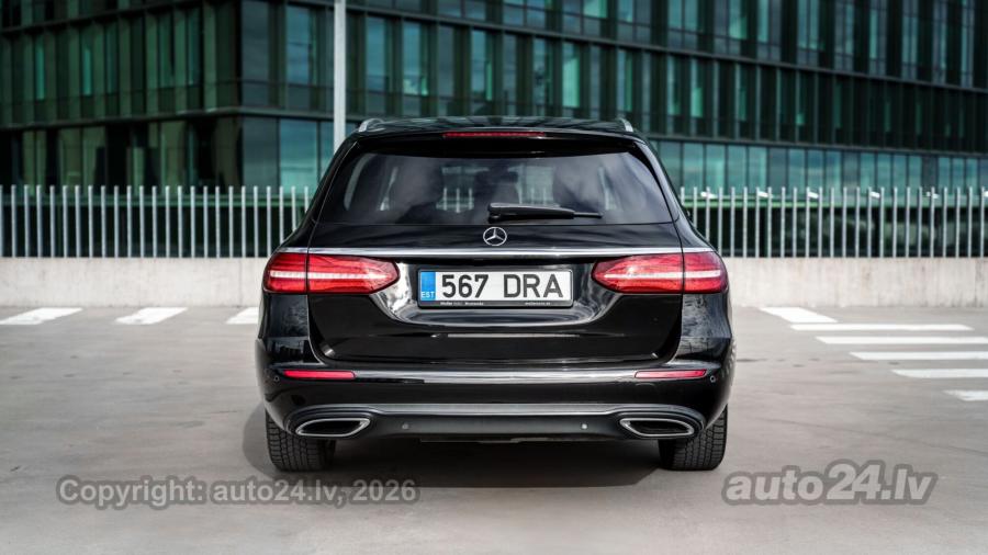 Melns Mercedes-Benz E-Class 2020 Tallina, ar dzinēja tilpumu 1.60 L un nobraukumu 150 tūkst. km par 23900 €, foto 12 vietnē AUTOMOTO.COM.LV