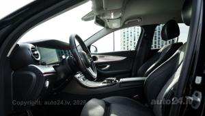 Melns Mercedes-Benz E-Class 2020 Tallina, ar dzinēja tilpumu 1.60 L un nobraukumu 150 tūkst. km par 23900 €, foto 13 vietnē AUTOMOTO.COM.LV
