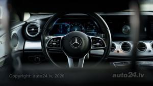 Melns Mercedes-Benz E-Class 2020 Tallina, ar dzinēja tilpumu 1.60 L un nobraukumu 150 tūkst. km par 23900 €, foto 17 vietnē AUTOMOTO.COM.LV