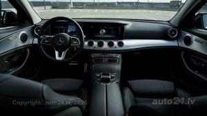 Melns Mercedes-Benz E-Class 2020 Tallina, ar dzinēja tilpumu 1.60 L un nobraukumu 150 tūkst. km par 23900 €, foto 18 vietnē AUTOMOTO.COM.LV
