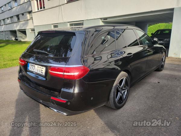 Melns Mercedes-Benz E-Class 2020 Narva, ar dzinēja tilpumu 2.00 L un nobraukumu 187 tūkst. km par 23800 €, foto 3 vietnē AUTOMOTO.COM.LV